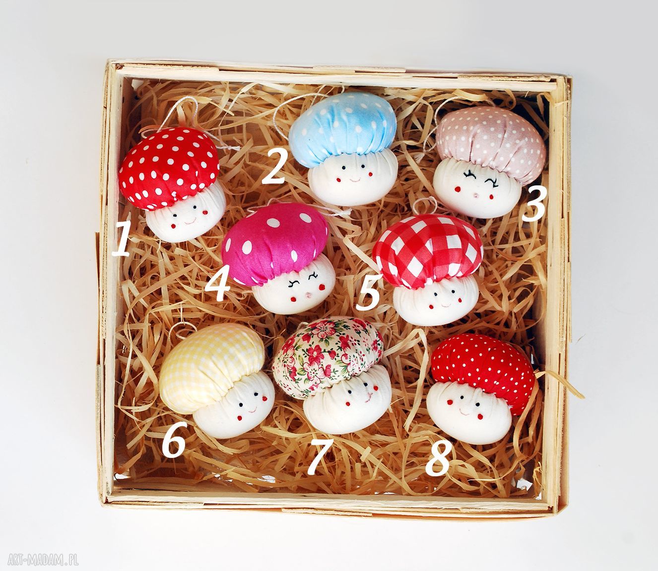 Handmade dekoracje świąteczne grzybek bombka na choink&#281