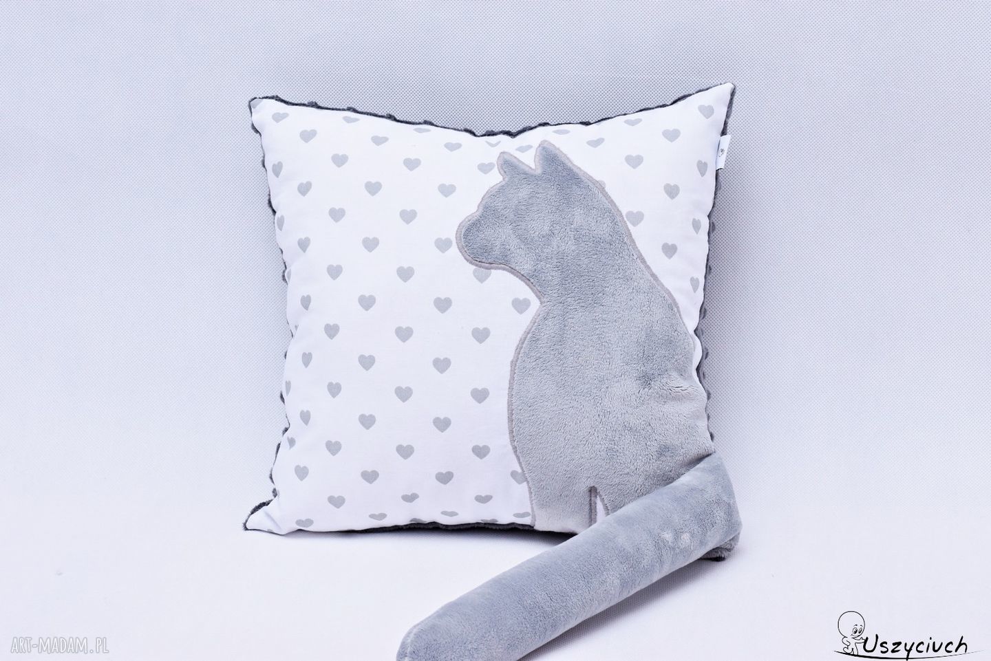 Handmade poduszki - poduszka kot z ogonem 3d minky