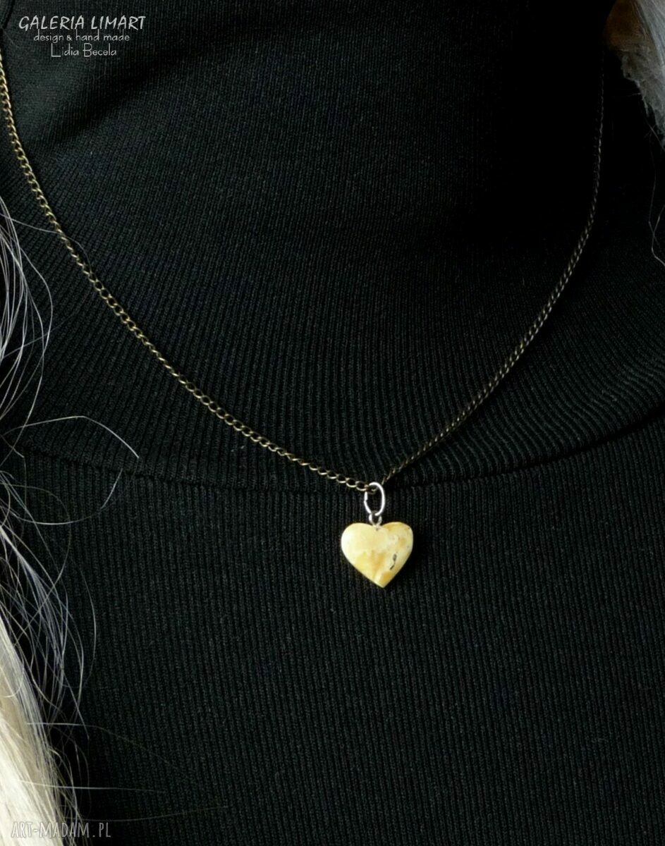 urocze bursztynowe serduszko znakomity prezent handmade dla delikatnej ...