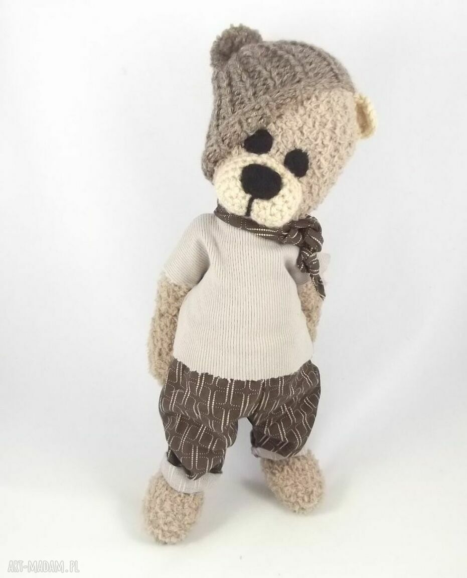 wyraziste maskotki, dla dziecka - wojtuś szydełkowy miś